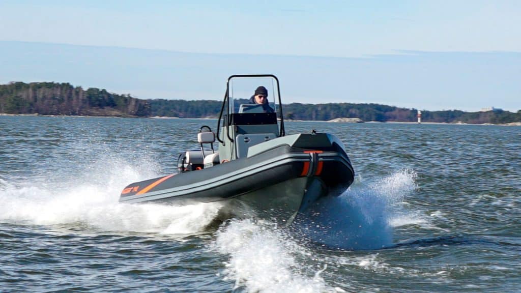 Valiant Med 630 Rib -22 Suomi - Blue Ocean Oy
