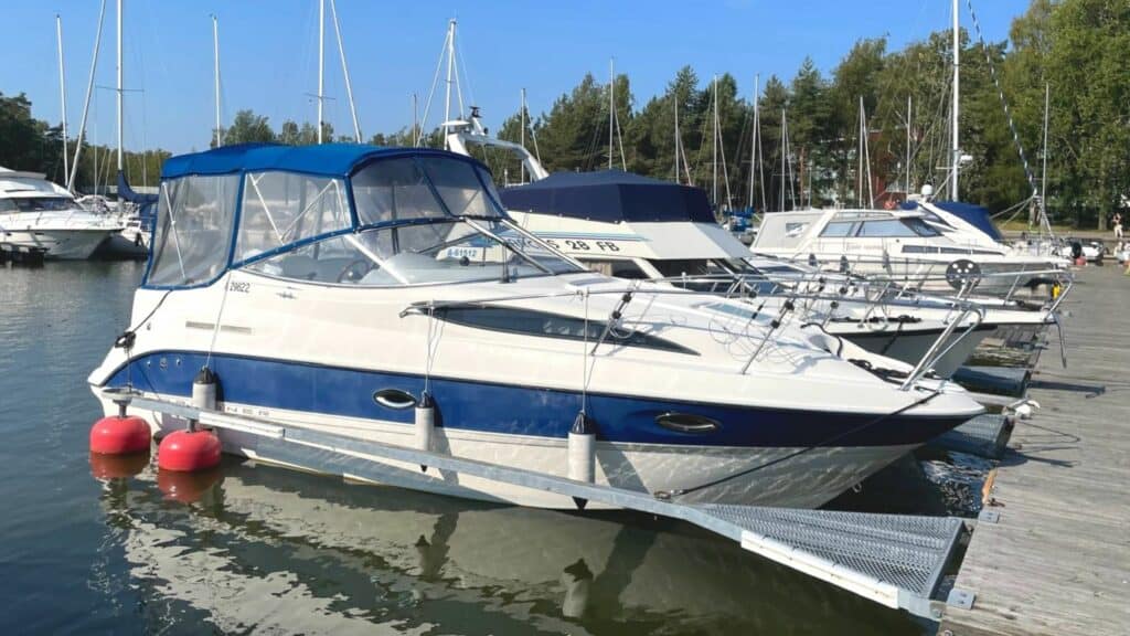 Bayliner 265 -04 Suomi - Blue Ocean Oy